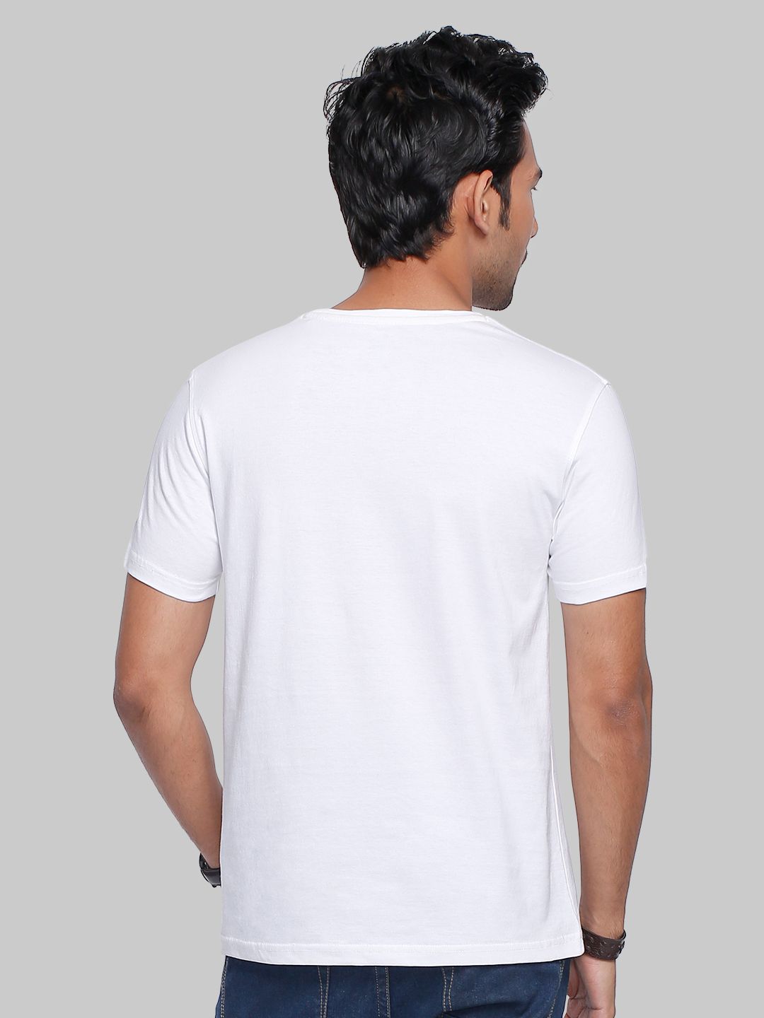 Buy Solids: White T-Shirts, Unisex T-shirts online at The Souled Store.