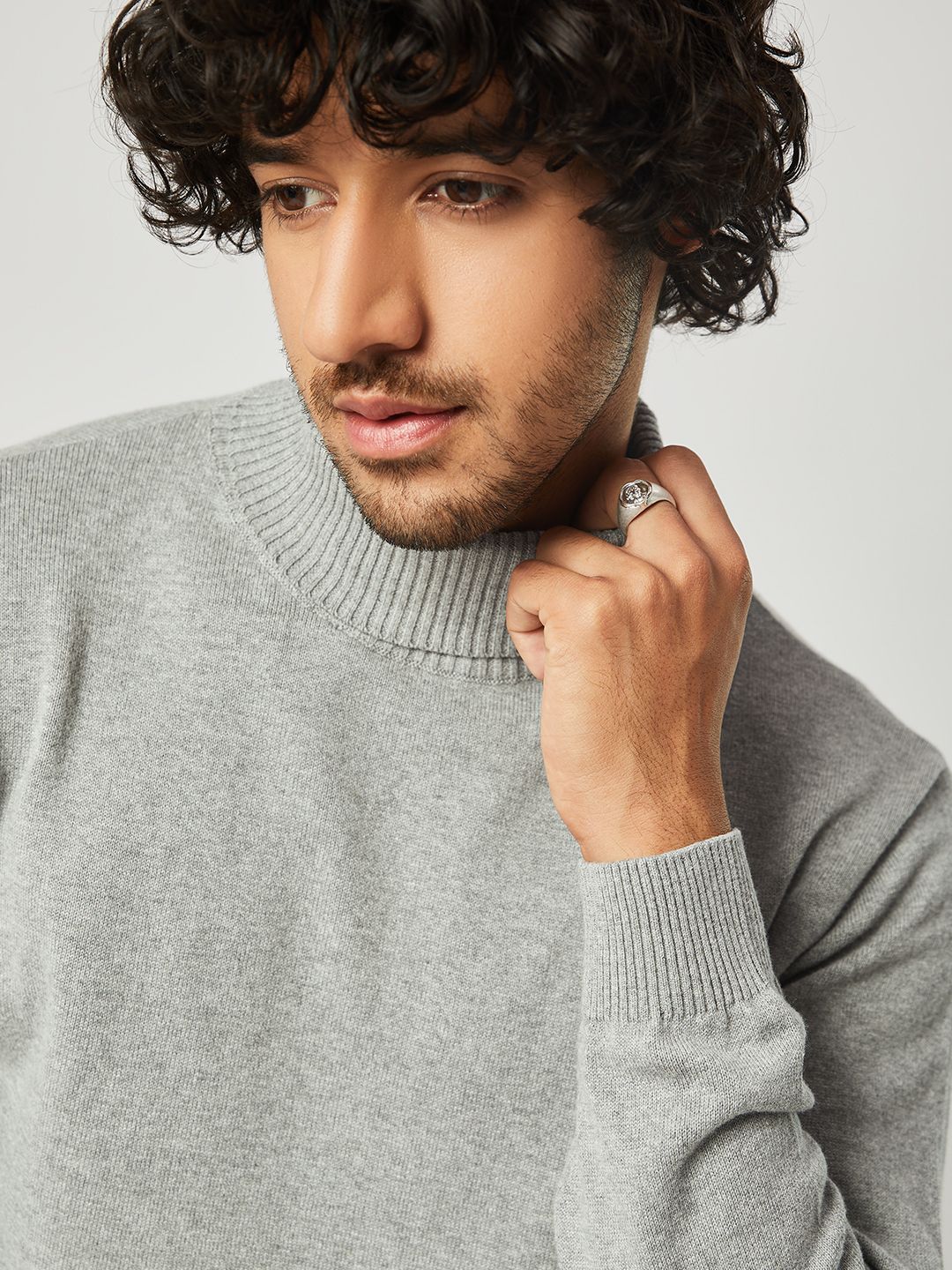 Buy Official Solids Light Grey Turtle Neck Mens Knitted Sweaters Online