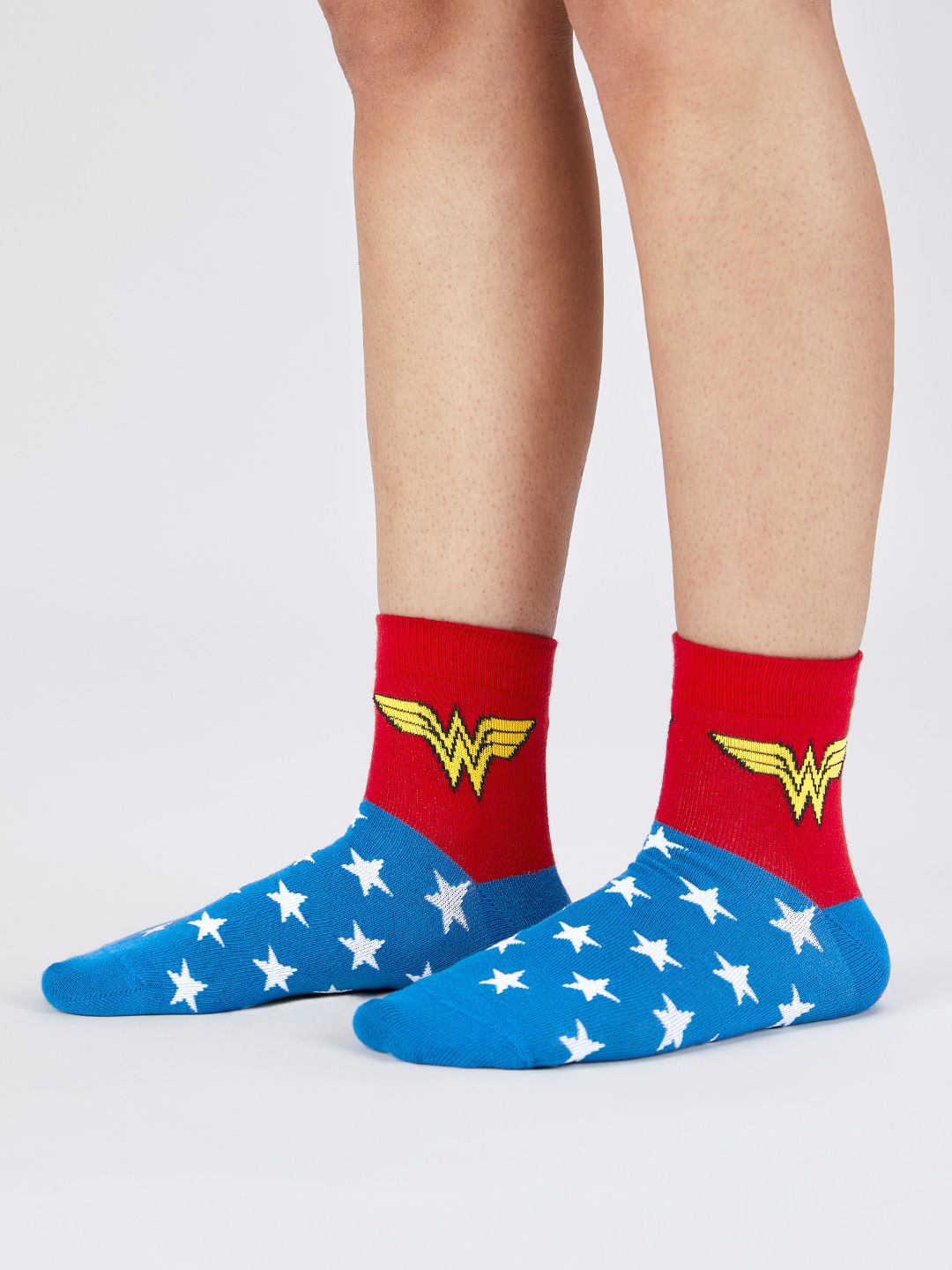 Buy Wonder Woman: Star Symbol Full Length Socks Online at The Souled Store