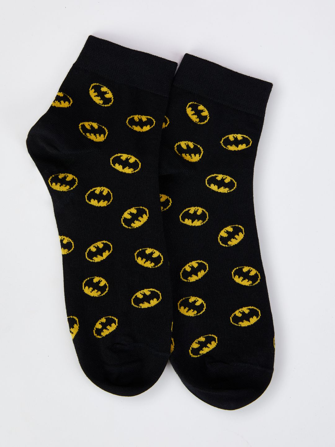 Buy Batman: Logo Pattern Full Length Socks Online at The Souled Store