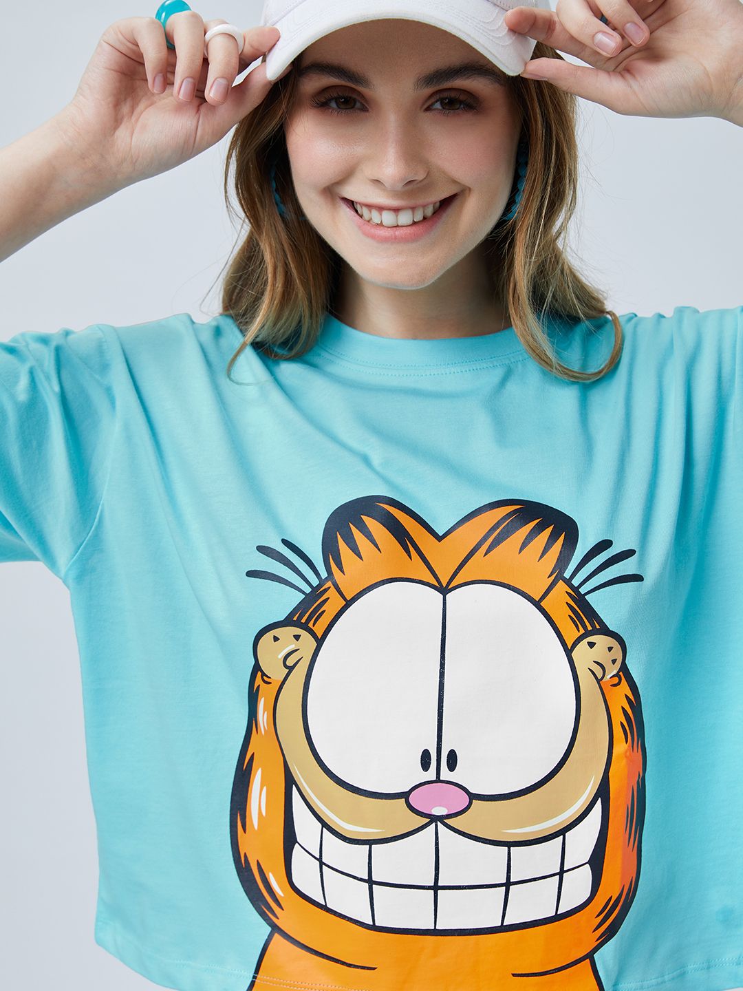 Buy Garfield: Garfield Face Women's Oversized Crop Top online at The ...