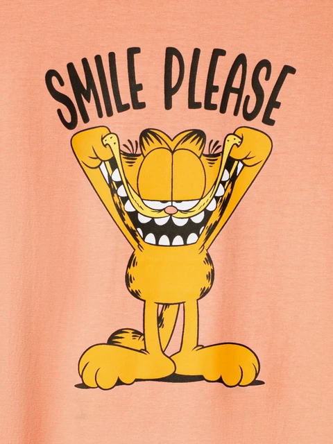 Buy Garfield: Smile Please Boys T-shirt Online