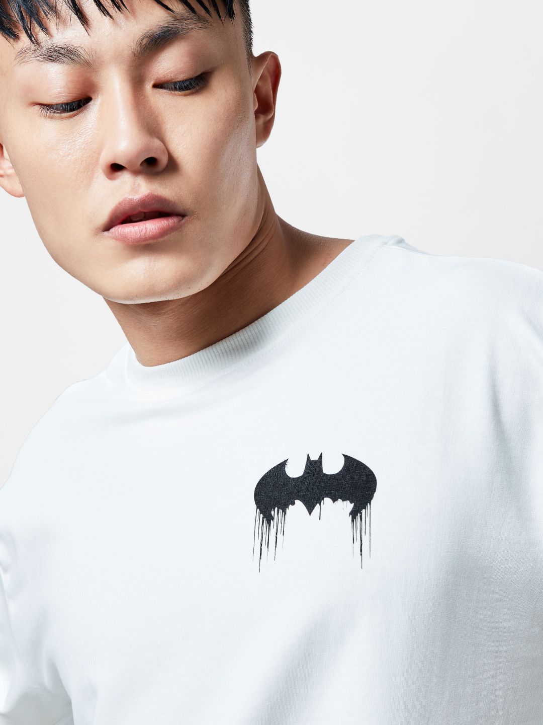 Buy Batman: Gotham's Saviour Oversized T-shirt Online