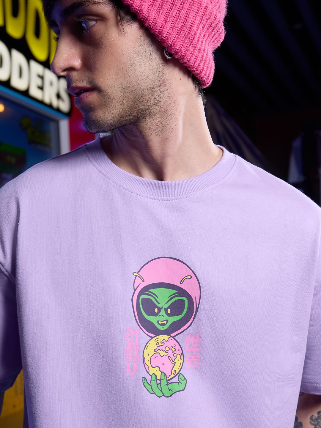 Buy AI Aliens: Exploring Earth Men Oversized Tshirt Online