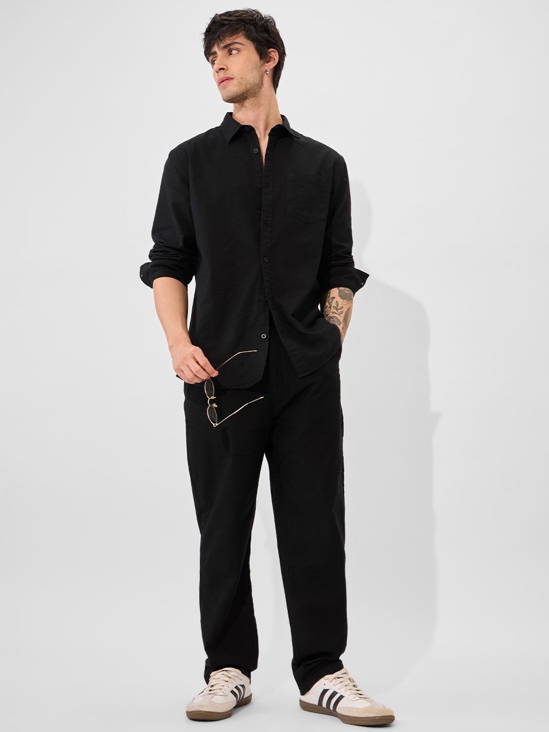Buy Solids: Midnight Black Men Pants Online at The Souled Store.
