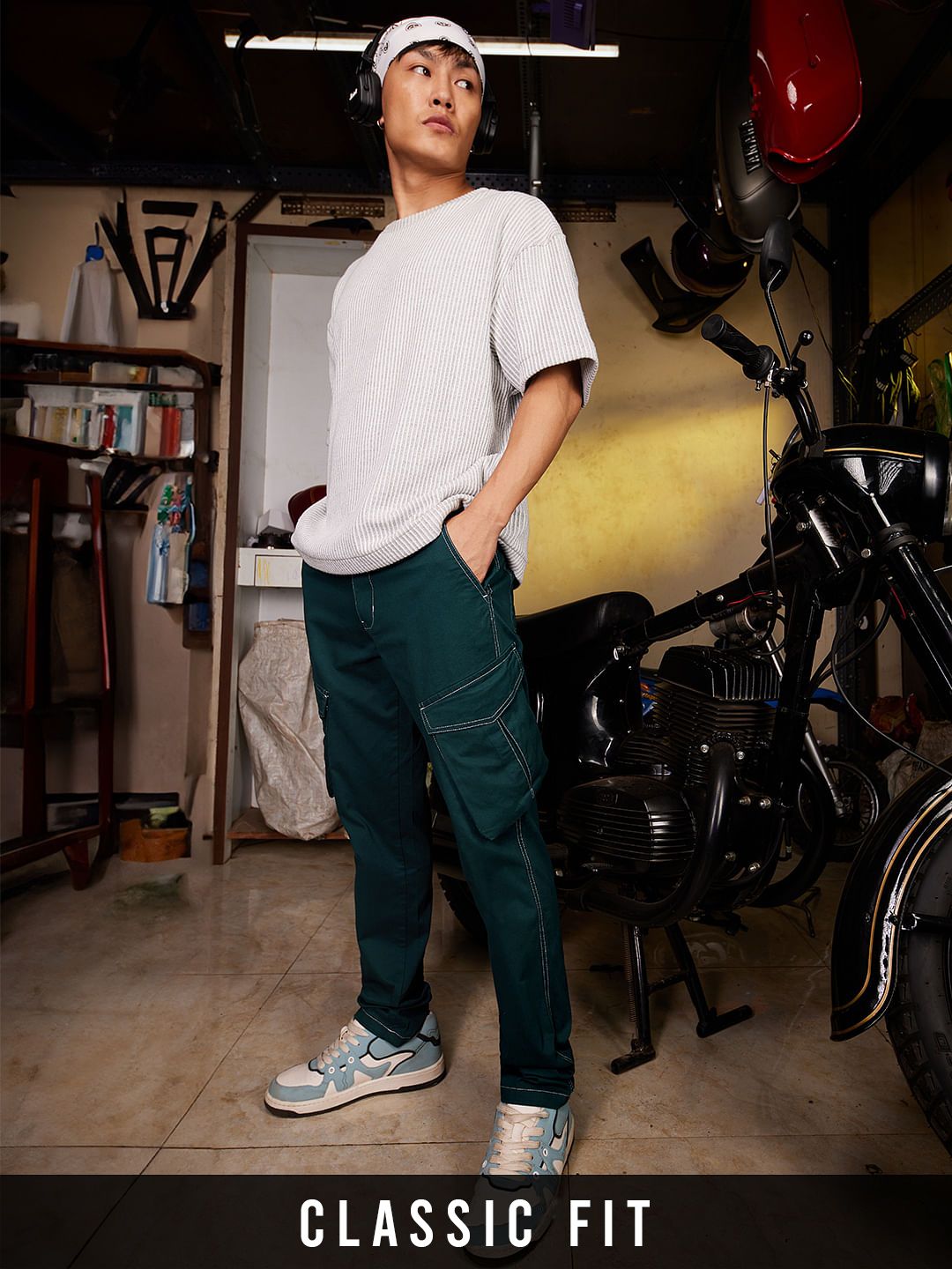 Buy Solids: Indigo Blue Men Cargo Pants Online