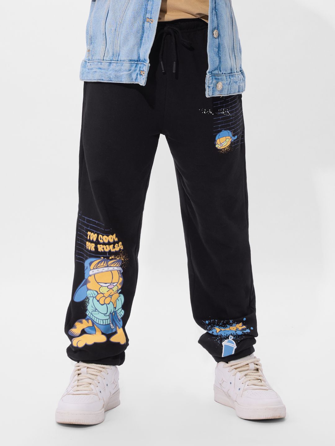 Buy Garfield: Street Cat Young Boys Joggers Online at The Souled Store.